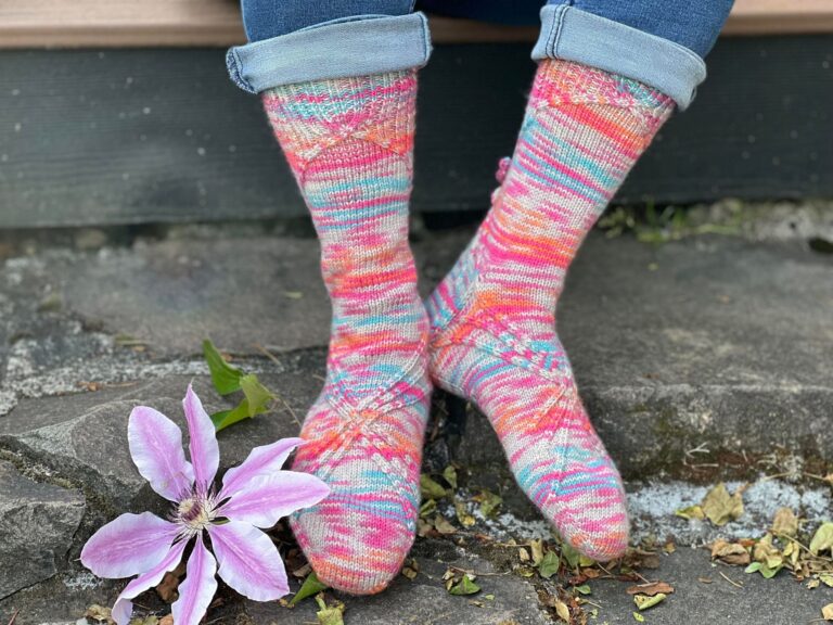 Annetarsia Knits – Available NOW!